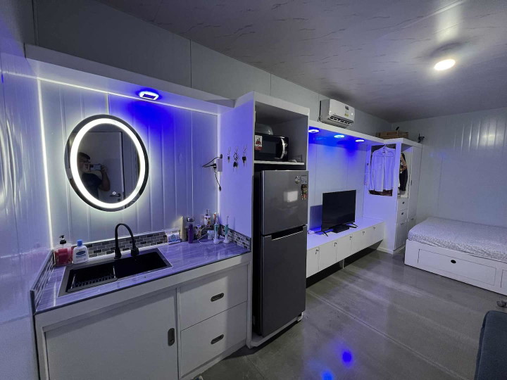 Life In Modular Container Home - Malolos