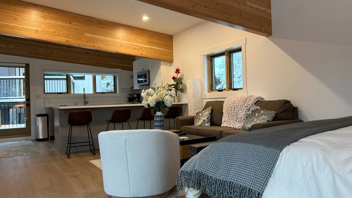 Sarah Suite With Hot Tub - Near Red Mountain Ski - Rossland