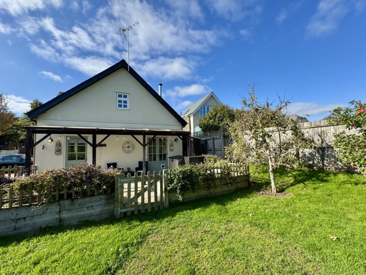 Harvest Cottage - Charming Dog-friendly Cottage - Honiton