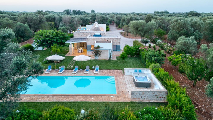 Trullo La Dolce Vita Deluxe - Apulia