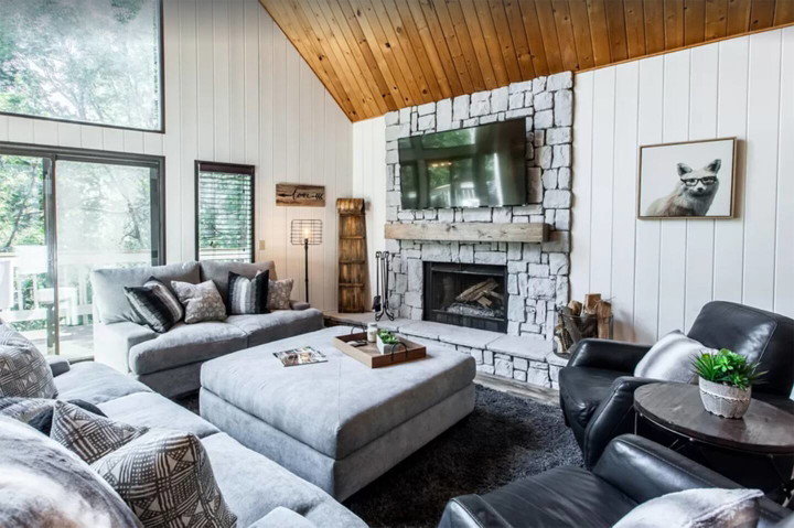 Spacious Blue Jay Cabin W/vaulted Ceilings - Lake Gregory Regional Park, CA