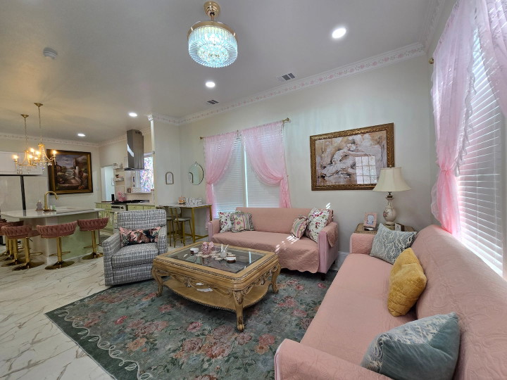 Historic Retreat | Walk To Main St | Sleeps 12 - Lake Texoma