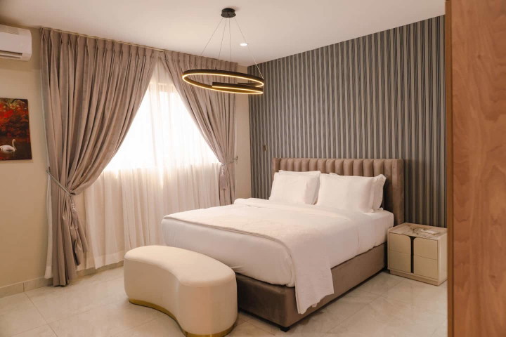 Modern Studio Pl & Gym Labone -Walk To Restaurants - Accra
