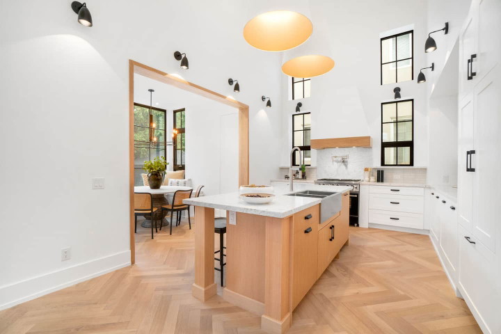 Luxury Design Home Centrally Located - Toronto