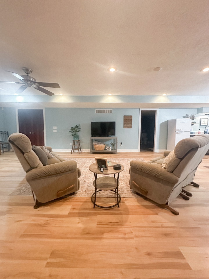 Spacious Private Apartment - Ankeny, IA