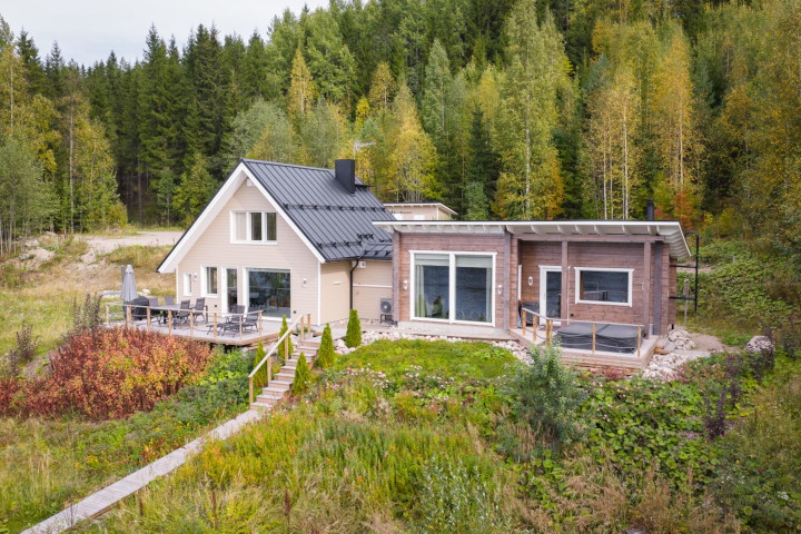 Villa With Outdoor Hot Tub - Finland
