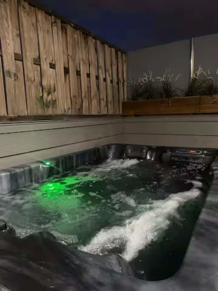 ÍNtima Y Exclusiva Cabaña En áTico Con Jacuzzi - Badalona
