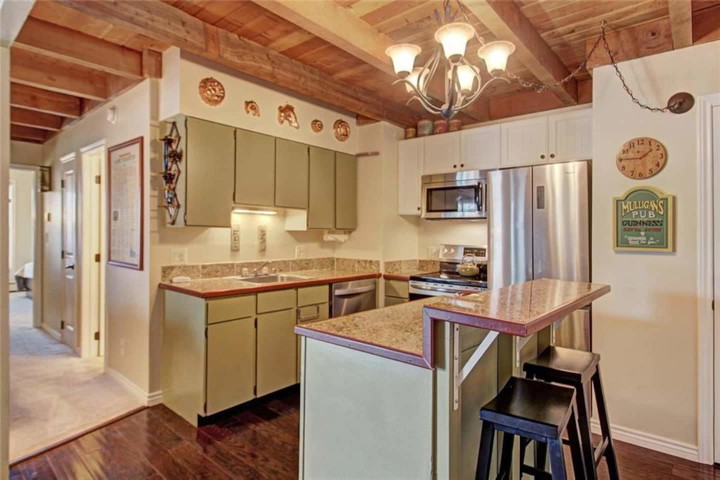 Two Bedroom Mountain Retreat W/resort Amenities - Silverthorne, CO