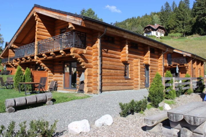 Chalet | Luxury | Ski Piste - Austria
