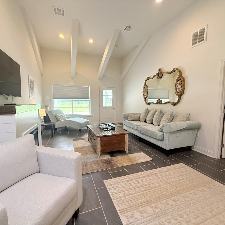 Carriage Cottage - Folsom, LA