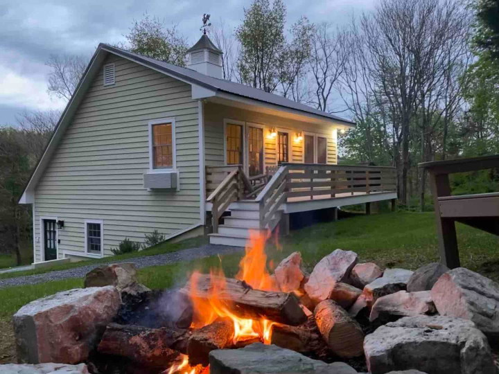 Timber Ridge Carriage House Loft - Lexington, VA