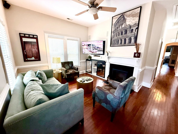 Child And Pet Friendly 3 Bedroom Bungalow - Raleigh, NC