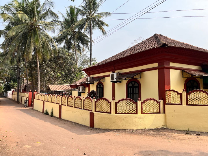 Well-maintained 120-year Old Goan Home In Village - Goa