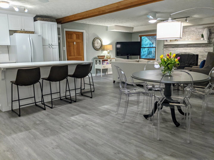 Beautifully Renovated Space In Lawrenceville Home, Wifi, Smart Tv In All Rooms! - Lawrenceville, GA