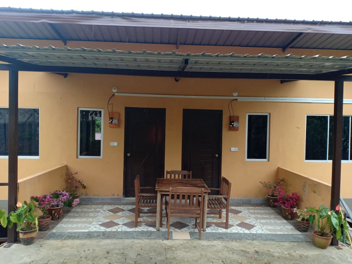 Homestay (B) Pekan Ranau - Ranau