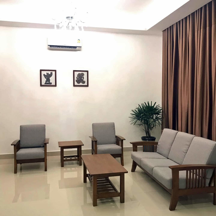 An Entire House For A Group Of Friends Or Family ! - Phnom Penh