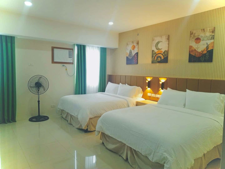 Baba Staytion 3 | 2 Queen Beds-steps From Sm City - Iloilo City