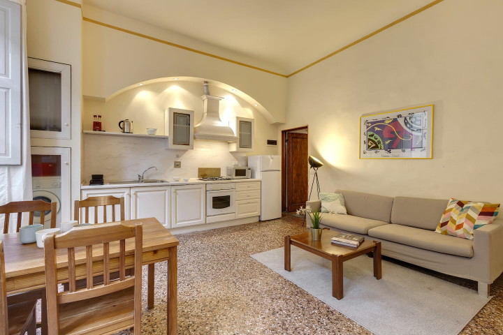 Academy House By Mamo Florence - Florence