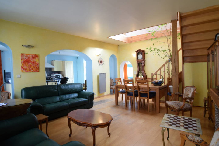 Duplex Accueillant Proche Du Centre-ville (5-8 P) - Le Vésinet