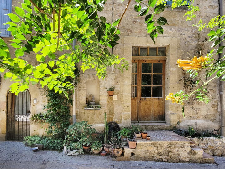 The Vaults Of The Old Village - Lourmarin