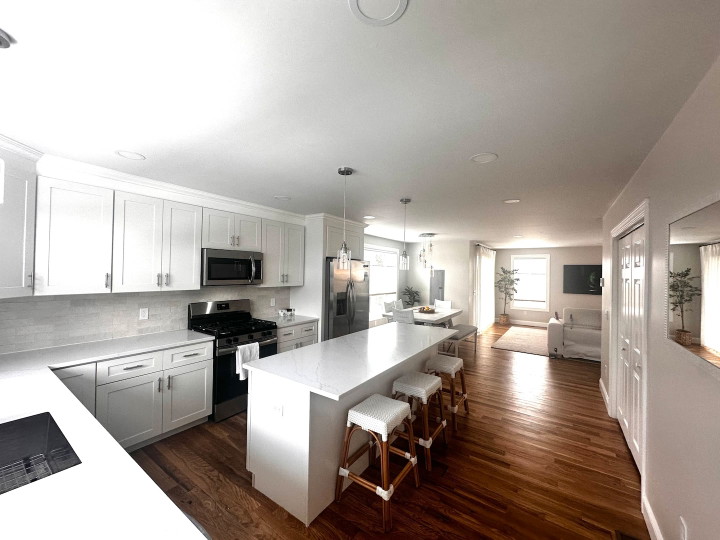 Modern Coastal Escape | Near Beach | 3br | 5 Beds - Warwick, RI