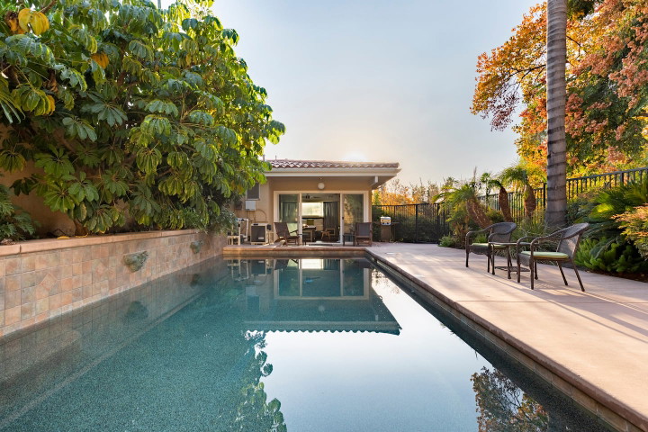 Private Tropical Cabana Pool & Spa Near Downtown - Orange County, CA