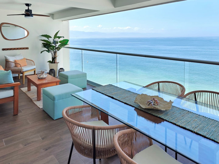 Beachfront Luxury Condo, Great Location! - Puerto Vallarta