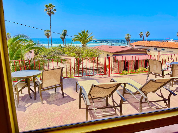 Cherry With Ocean View Trailer - Rosarito
