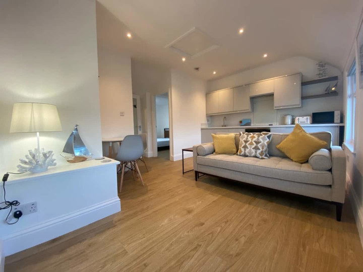 Newly Renovated, One Bedroom Loft In Benllech. - Anglesey