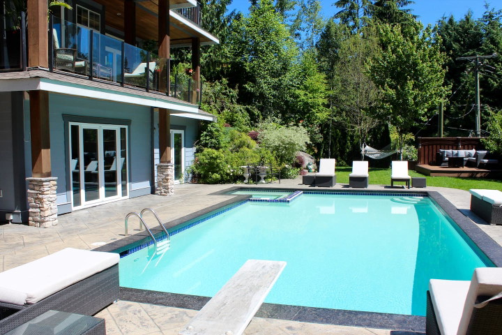 West Van Guest Suite Close To City, Sea & Snow! - North Vancouver