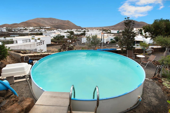Holiday Home Casa Cueva With Mountain View, Pool, Wi-fi & Terrace - Costa Teguise