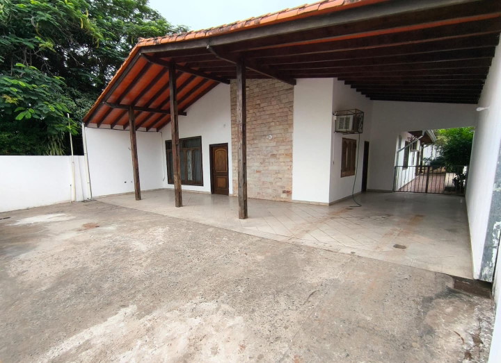 Casa Completa Privada - 4 Habitaciones + Patio - Asuncion