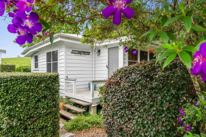 Maleny Cottage, Vintage Retreat - Maleny