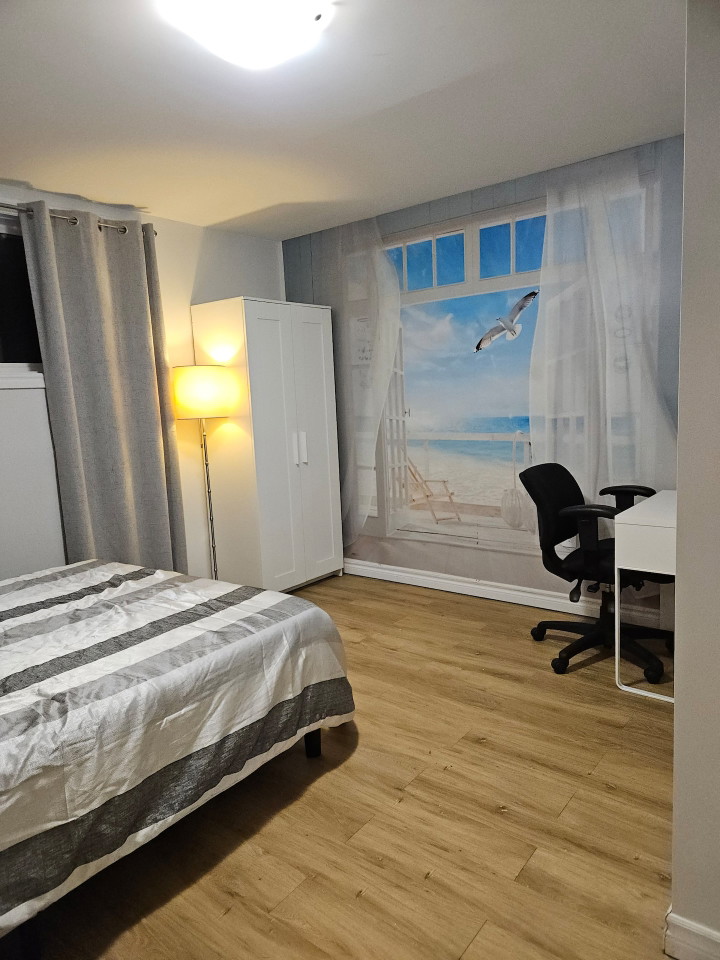 Modern Basement Apartment Getaway Near Lake Simcoe - Innisfil