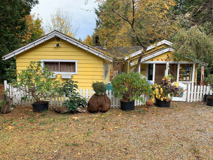 The Mellow Yellow Cottage - Sechelt