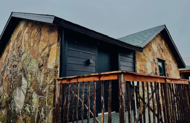 Ranger Hill Historical Lodge W Pool! Hour From Ftw - Palo Pinto Mountains State Park, Texas
