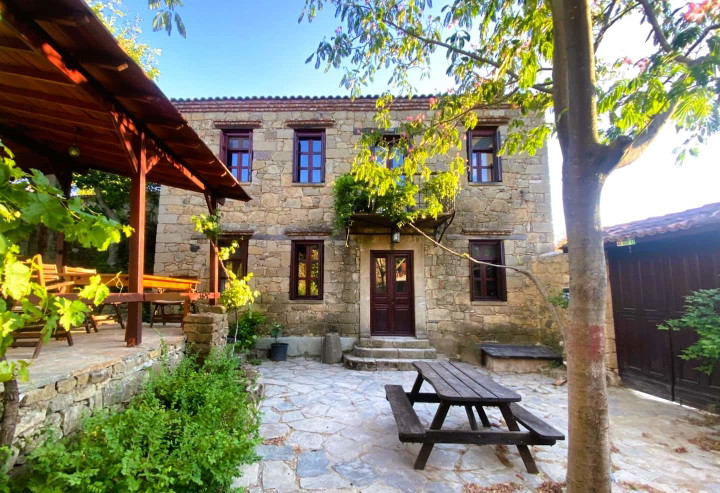 Keva Adatepenatural Stone Houses - Adatepe
