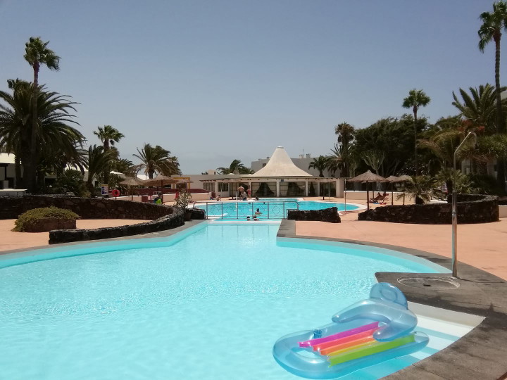Playa Roca Cosy Studio - Seafront Pool Complex - Costa Teguise