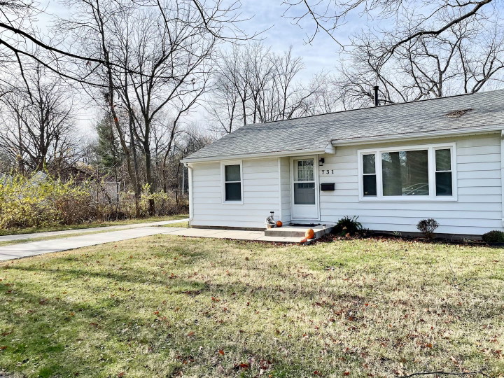 Creekside Cottage - Iowa City, IA