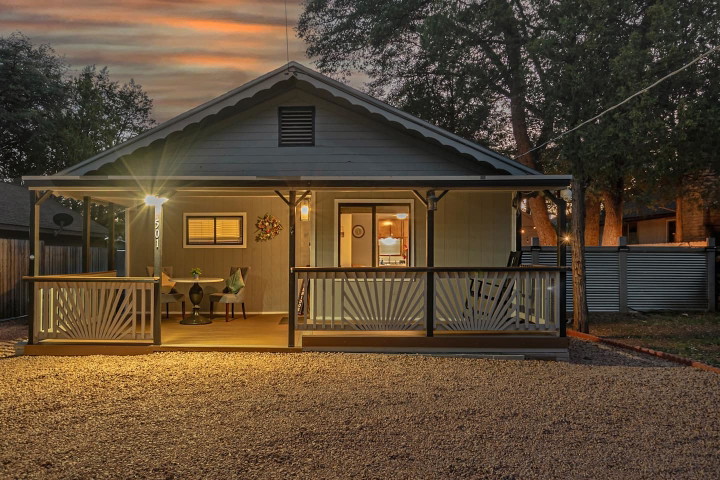 Welcome To Our Loving Cozy Home
Healthcare Ee Wel. - Payson, AZ