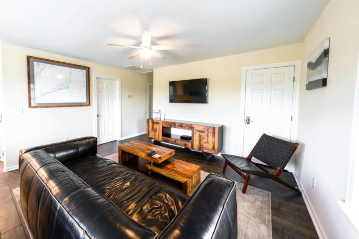 3-bed, 2-bath Apartment - Walk To Beach Access! - Outer Banks, NC