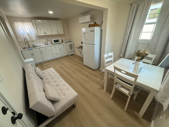 Modern Private Apartment  5 Min To Downtown - Odessa, TX
