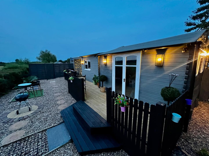 Welcome To Willow Lodge - Cotswolds