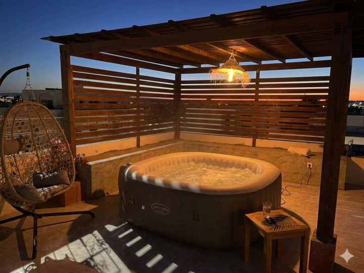 Private Hot Tub, Magical View & Urban Charm - Hammamet