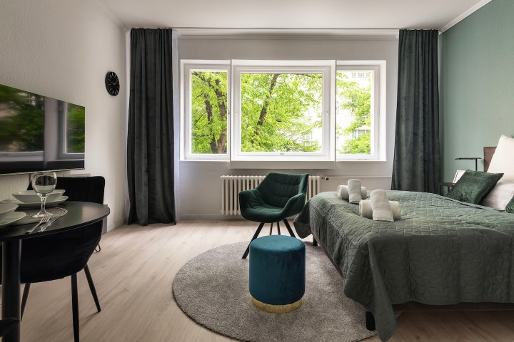 Designer Studio For 2 At Ku'damm - Berlin