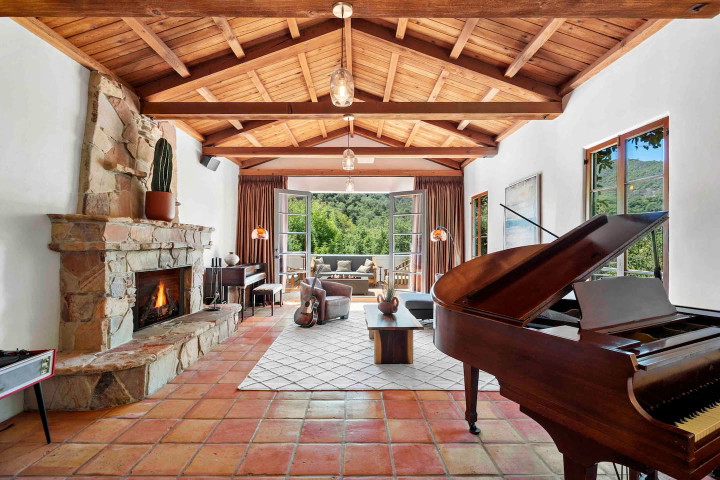 Villa Amore Nature Retreat & Detached Yoga Studio - Calabasas, CA