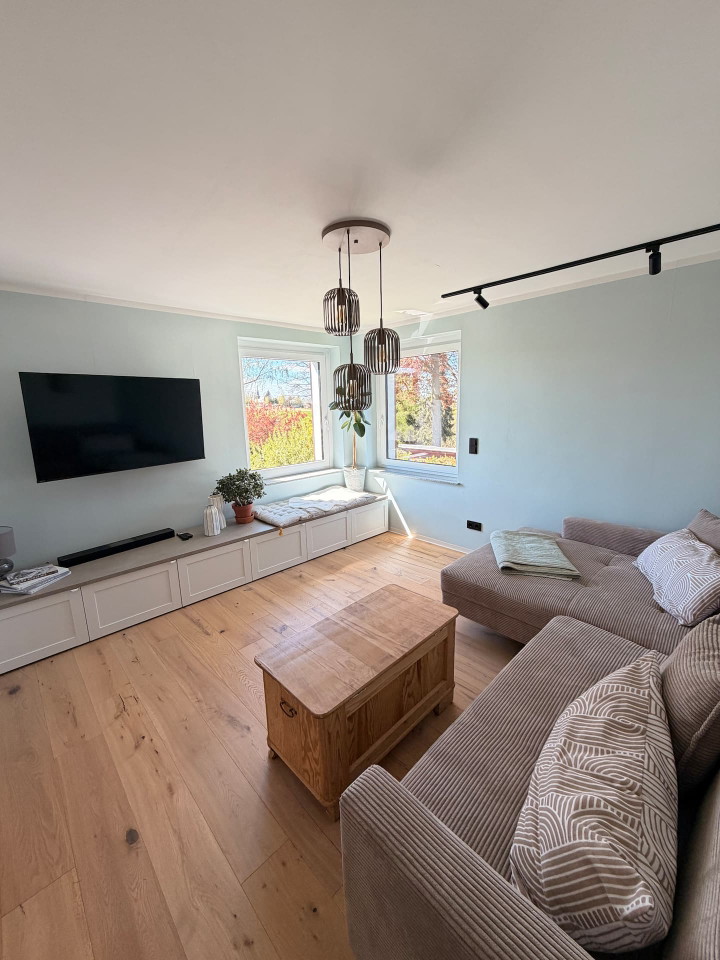 Familienfreundliche Wohnung Mit Gartenzugang - Hohenstein-Ernstthal