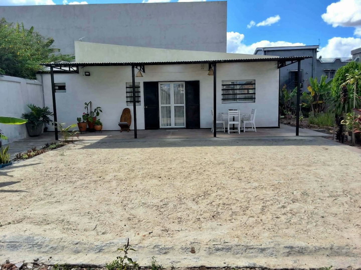 Petit Cocon Nature En Ville - Madagascar