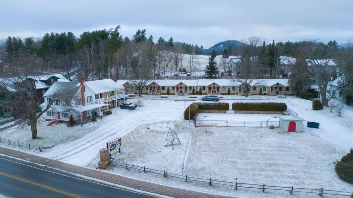 Entire Hotel | 50 People | Snowshoe Lodge - Lake Placid, NY