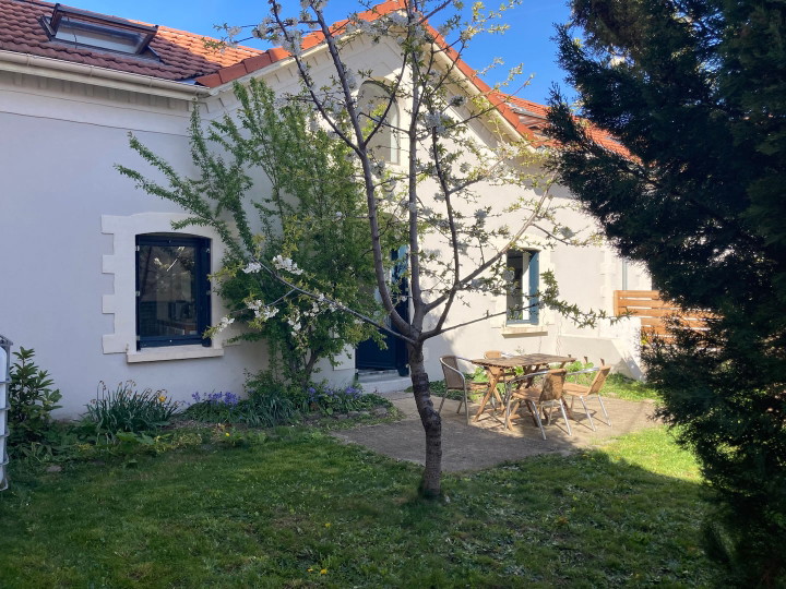 Jolie Maison Avec Jardin En Centre Ville - Saint-Étienne